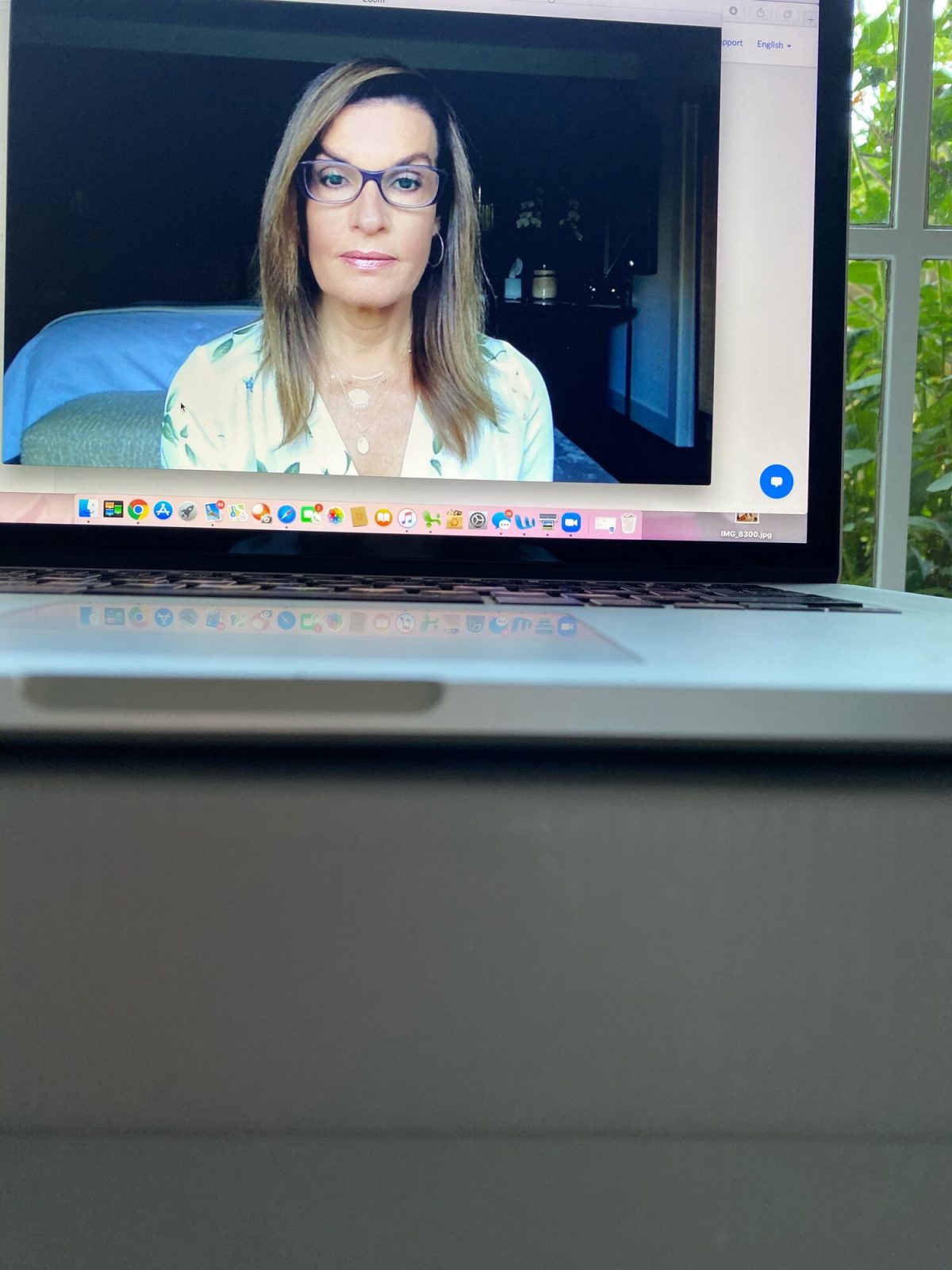 How to Look Good on a Zoom Call – Fabulesley