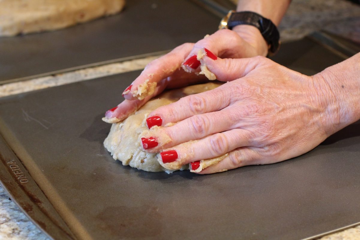 My Mother’s Komish Broit (Or Mandel Bread) – Fabulesley